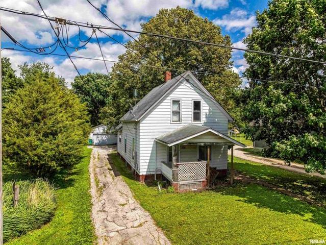 15 Chestnut St, Galesburg, IL 61401