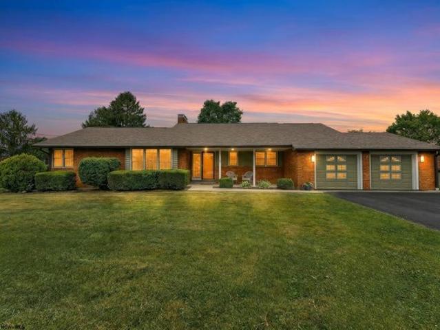 15 Citadel Rd, Morgantown, WV 26505