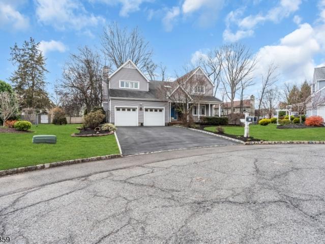 15 Conard Ct
