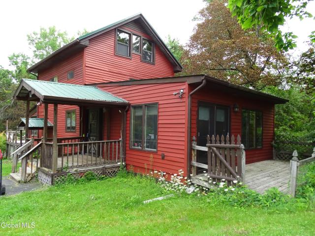 15 Cottage Street
