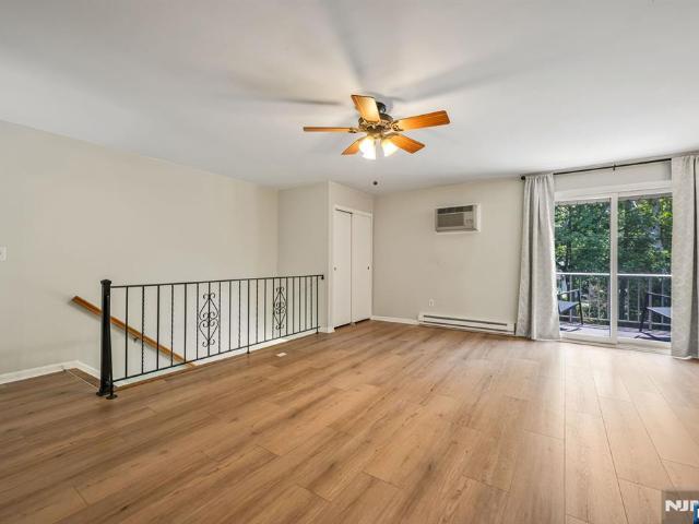 15 Cottage # Unit 15 1B