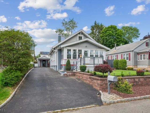 15 Clover Pl