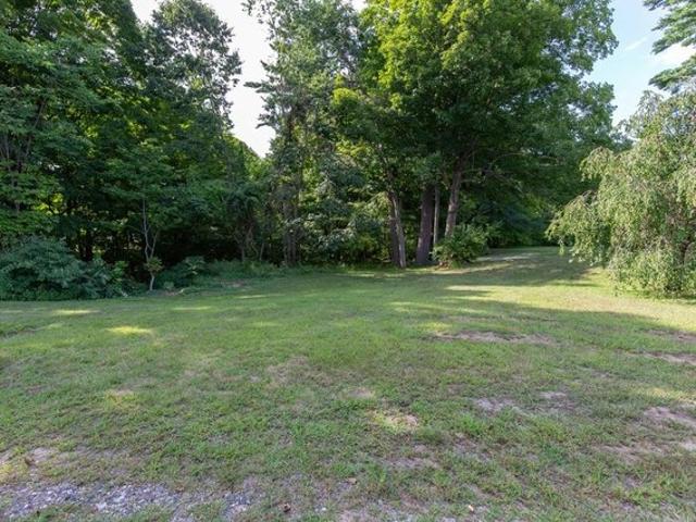15 Clarke St, Concord, NH 03301