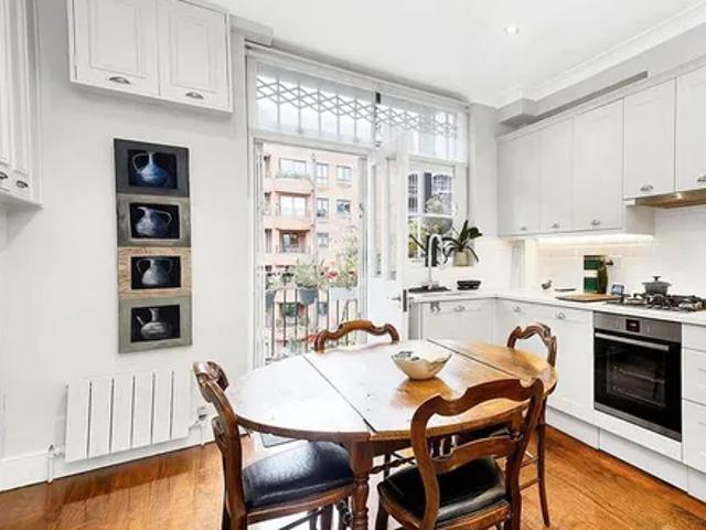 15 Cromwell Crescent, London, SW5 9QW, United Kingdom | 3 bed apartment for rent #138178425 | Rentberry