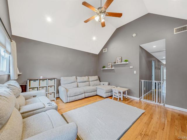 15 Cross Bay Boulevard | Compass