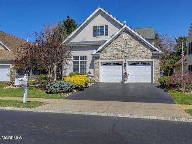 15 Crawford Rd, Manalapan, NJ 07726