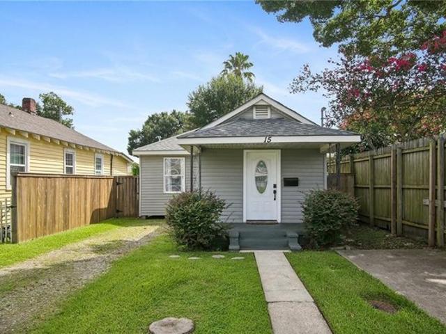 15 Crislaur Ave, Harahan, LA 70123