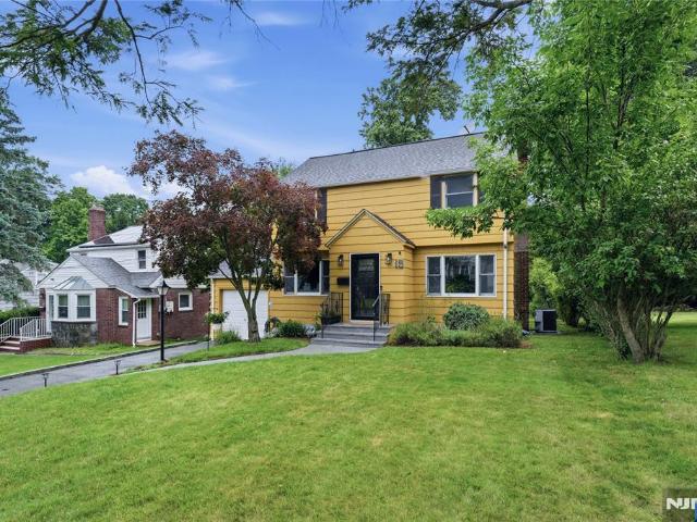 15 Crystal Avenue