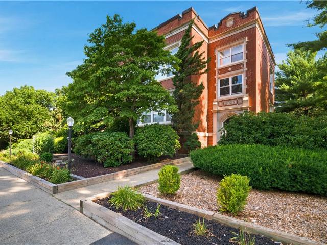 15 Curtis Street 101