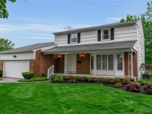 15 Cypress Ct, Williamsville, NY 14221