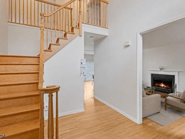 15 Dana Dr