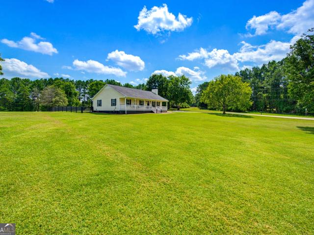 15 Davis Road