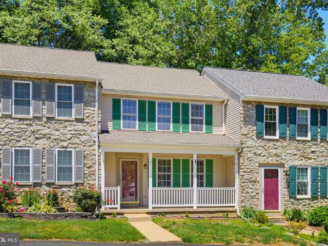 15 Deep Hollow Lane