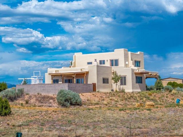 15 Deer Tank Rd, Santa Fe, NM 87508