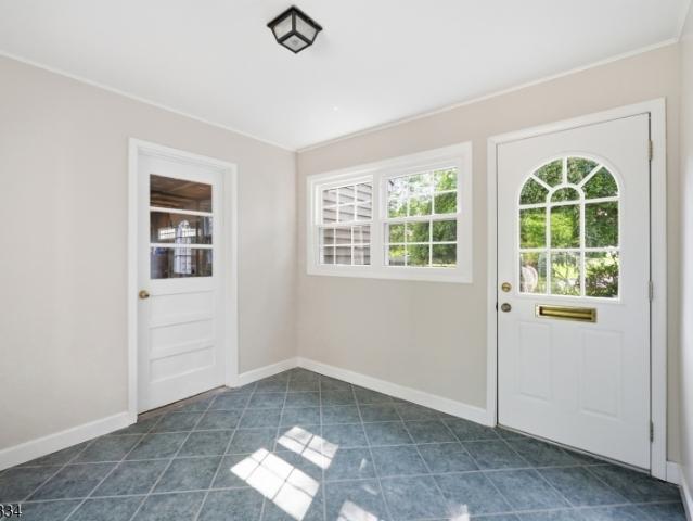 15 Deerhead Dr