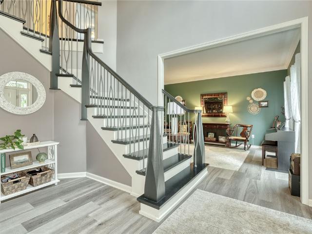 15 Dickinson Crossing