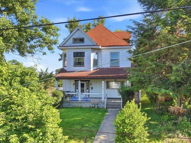 15 Division St, Pittsburgh, PA 15205
