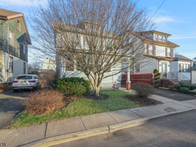 15 Donald Pl
