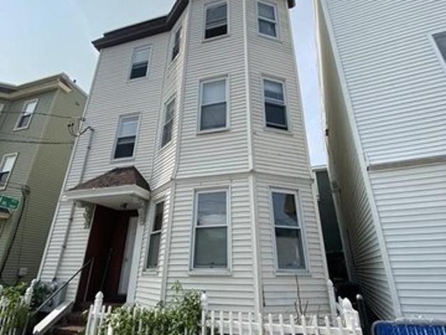 15 Duncan St, Boston, MA 02122