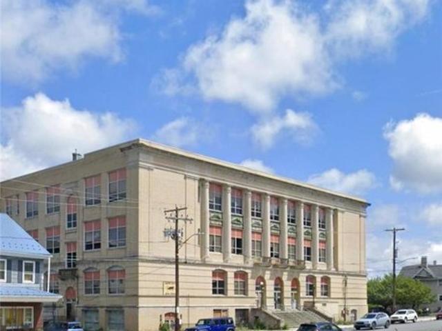 15 E Bertsch St, Lansford, PA 18232