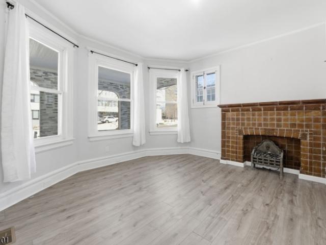 15 E Highland Ave # 1