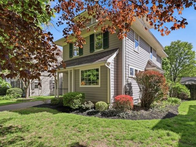15 E Jefferson Rd, Pittsford, NY 14534