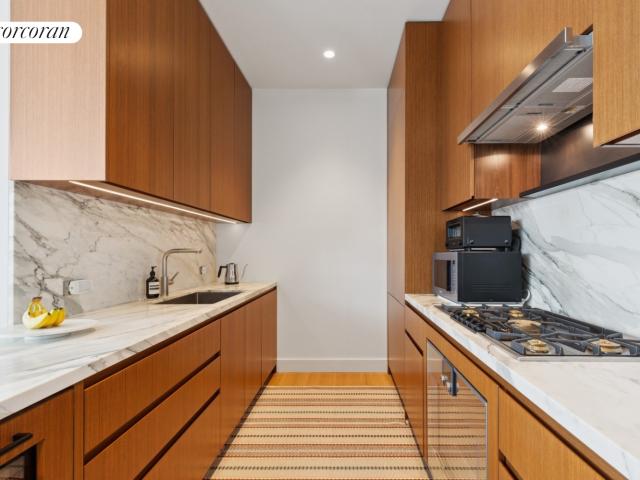 15 E 30TH Street 22C