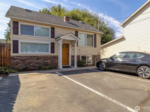 15 Eagan St, Walla, WA 99362
