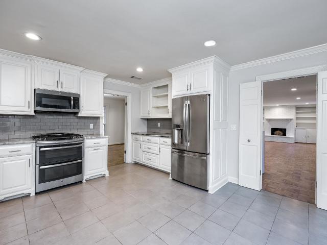 15 El Dorado Drive