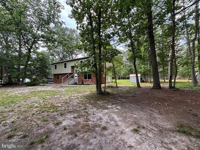 15 Elmwood Dr, Tabernacle, NJ 08088