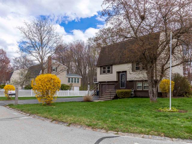 15 Elaine Drive