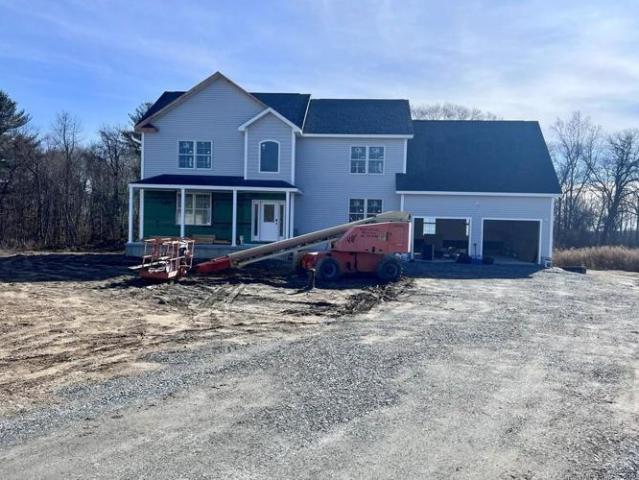 15 Emerald Ln, Norwich, CT 06360