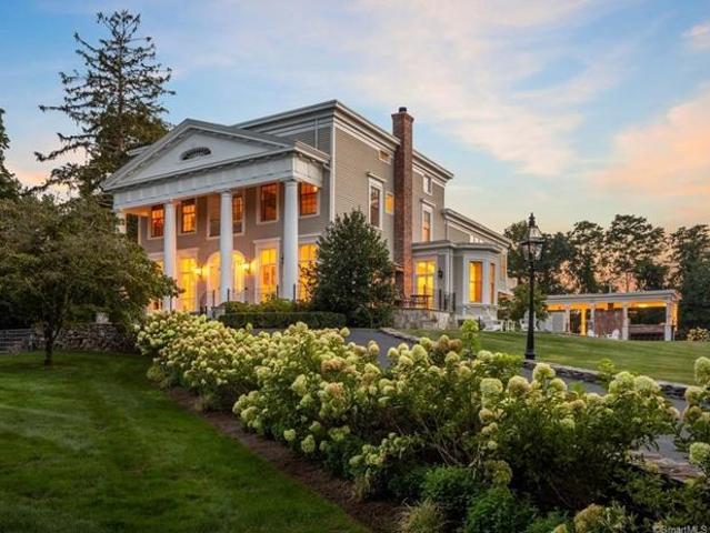 15 Evans Ln, Essex, CT 06426