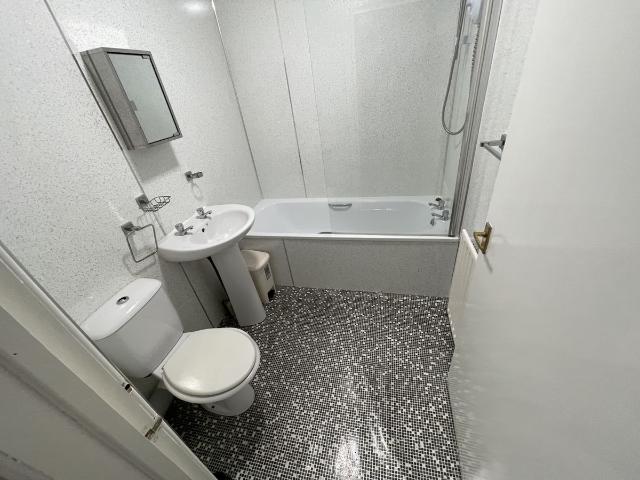 15 Exchange Street, Dundee DD1, 2 bed flat to rent, £950 pcm | PrimeLocation