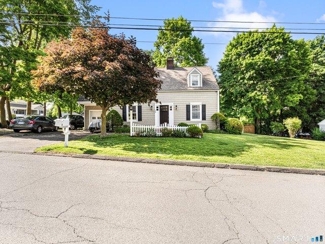 15 Ezra Rd, Danbury, CT 06811