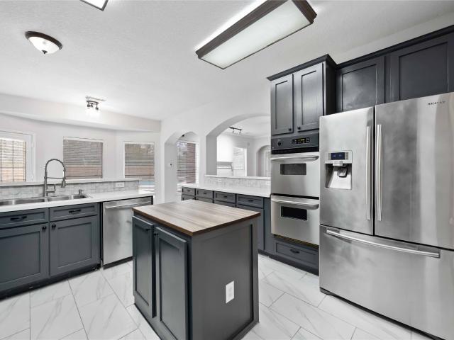 15 Finetta Ln, Alvin, TX 77511 | MLS #15956