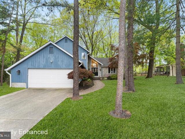 15 Fir Ln, Voorhees, NJ 08043