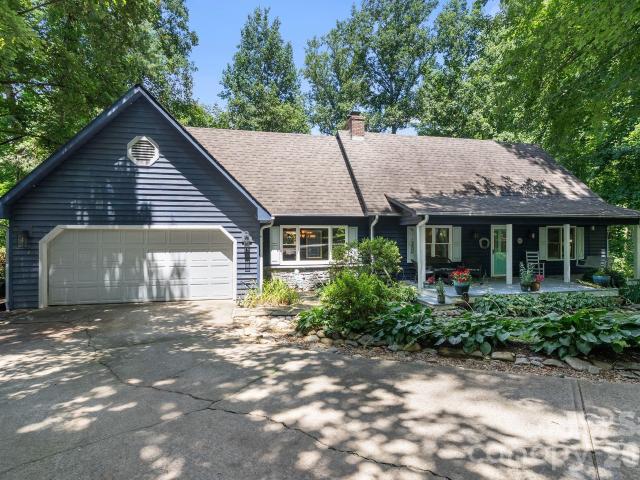 15 Forest Ridge Lane