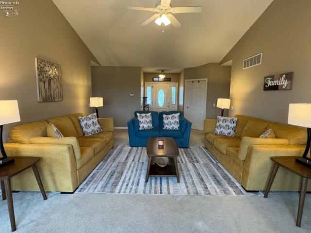15 Foxrun Drive