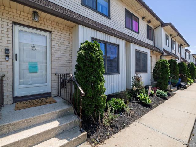 15 Franklin Place 15