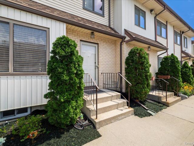15 Franklin Place 16