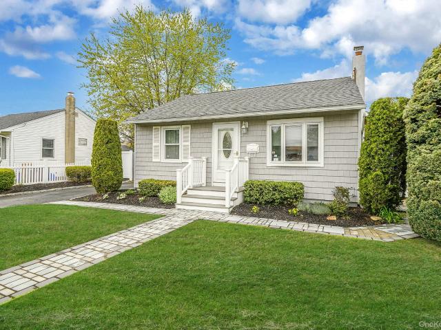 15 Glenda Drive