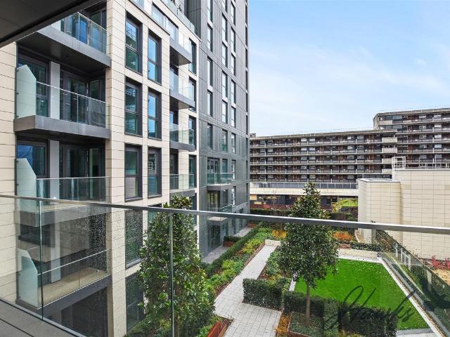 15 Glenthorne Road, Hammersmith, London W6, 1 bed flat to rent, £2,600 pcm | PrimeLocation