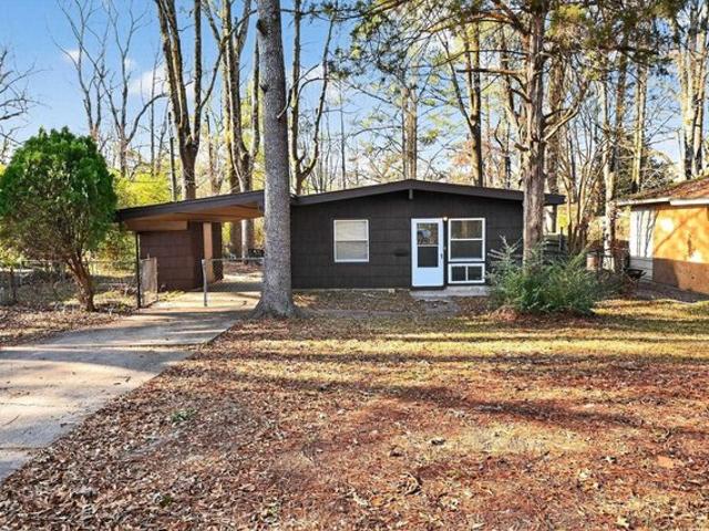 15 Hanover Dr, Little Rock, AR 72209