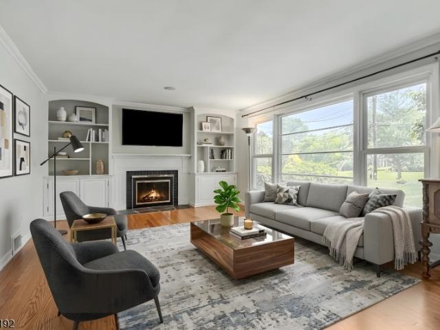 15 Harvey Dr