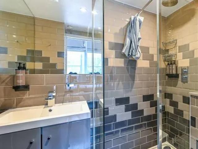 15 Harrington Square, London, NW1 2JH, United Kingdom | Studio apartment for rent #138696538 | Rentberry