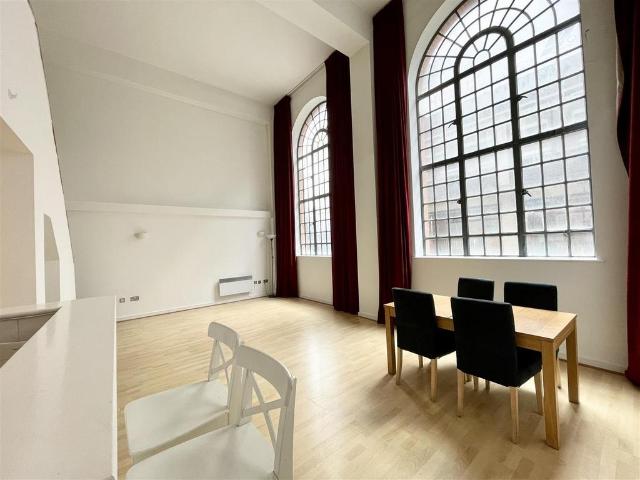15 Hatton Garden, Hatton Garden 3 bed apartment to rent £1,475 pcm £340 pw