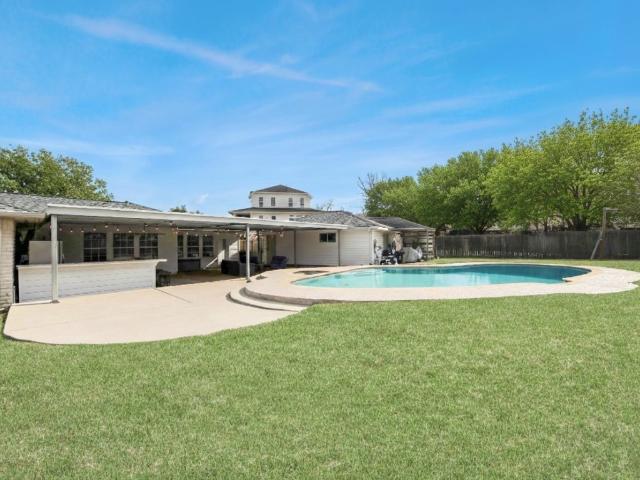 15 Haverford Ln, Friendswood, TX 77546 | MLS #54680 | Compass