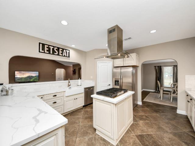 15 Haverford Lane