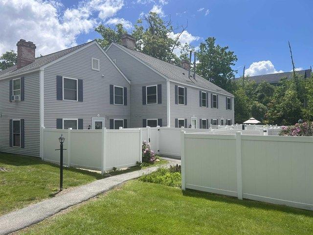 15 Hemlock Frst, Dover, NH 03801